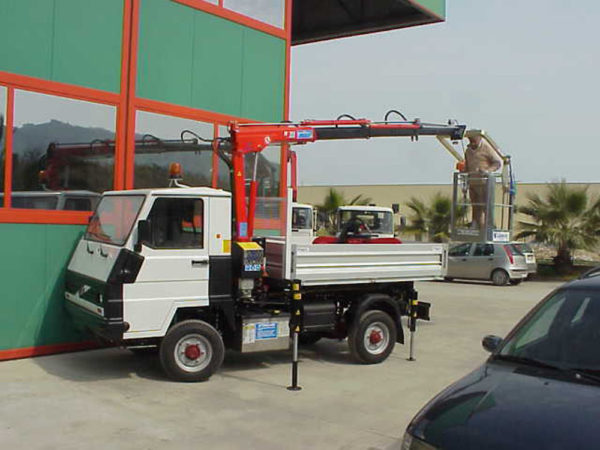 Applications - Maxilift Cranes Usa